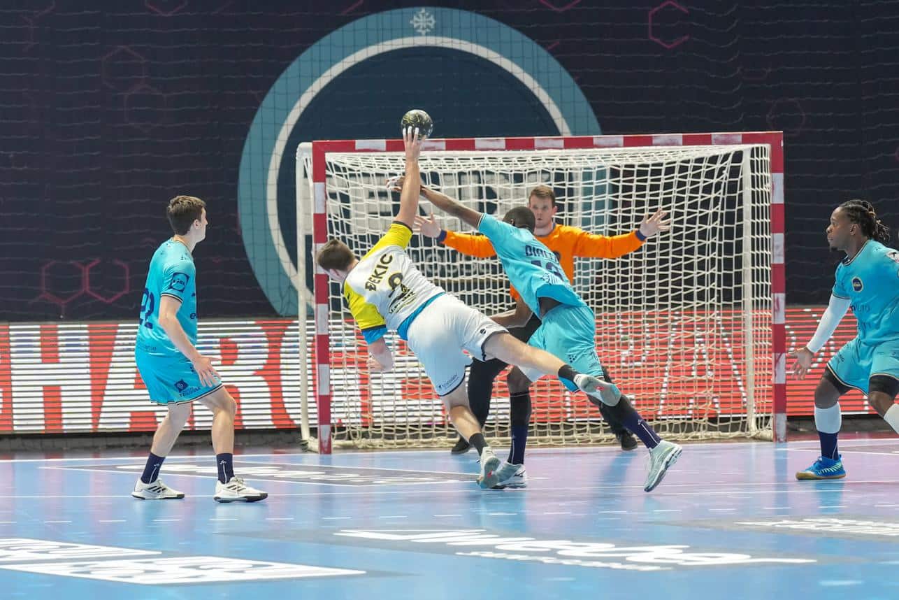 Trop courts à Toulouse - USCHB